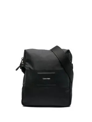 Calvin Klein Logo-patch Shoulder Bag - Black