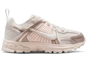 Nike Vomero 5 Sneakers