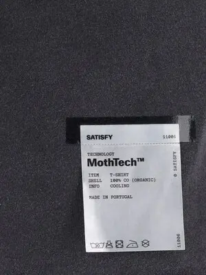 Satisfy T-shirt "mothtech