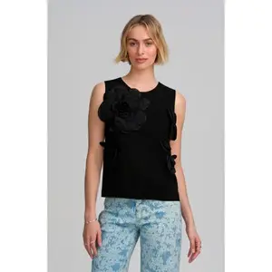 ELLE COLLECTION Floral Applique Shell - Black