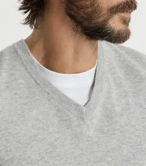 Brunello Cucinelli Cashmere V-neck Pullover - Grey