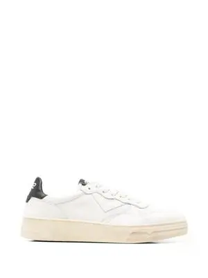 4b12 Athletic Sneakers For Men