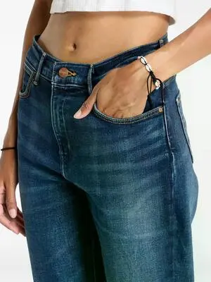 Wrangler Whiskered Straight-leg Jeans
