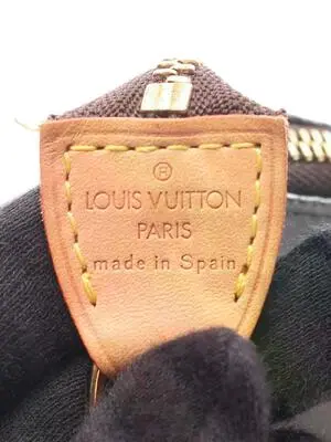 LOUIS VUITTON 2006 Monogram Pochette Accessoires