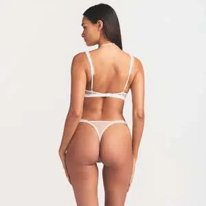 SKIMS Ruffle Bra | White | | Ultra Fine Mesh - Ivory