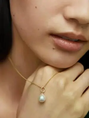 Monica Vinader Baroque Pearl Pendant - Gold