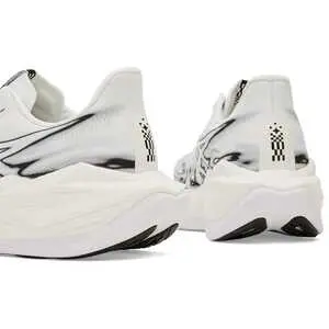 Asics Superblast 3 Sneaker