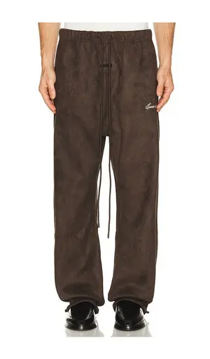 Fear Of God Signature Relaxed Pant In . Also - Brown