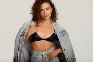 SET & STONES Serra Body Chain