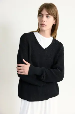 Almina Concept Cotton Mesh V-neck Pullover Sweater