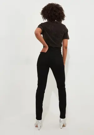 JOE BROWNS Skinny Stretch Denim Jeans With Zip Pockets