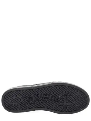 Off-White Vulc Low Sneakers - Black