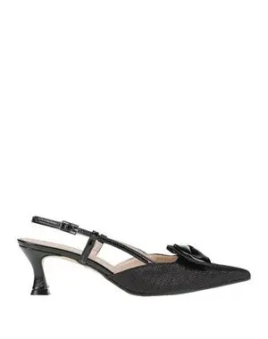 Nila & Nila Pointed Toe Pumps