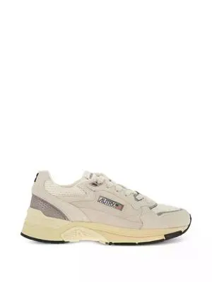 AUTRY Hyperway Panelled Low Top Sneakers - Neutrals