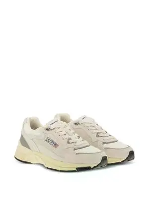 AUTRY Hyperway Panelled Low Top Sneakers