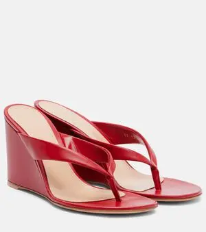 GIANVITO ROSSI Leather Wedge Thong Sandals - Red