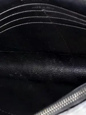 Saint Laurent Classic Monogram Wallet On Chain Matelassé Chevron - Black