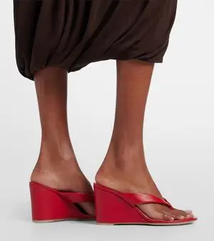 GIANVITO ROSSI Leather Wedge Thong Sandals