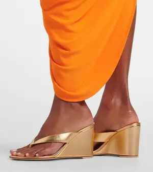 GIANVITO ROSSI Leather Wedge Thong Sandals