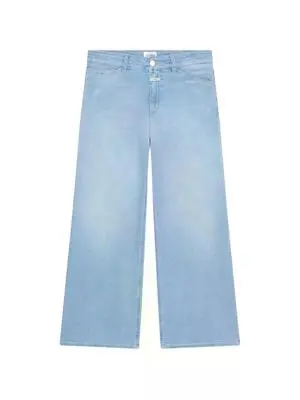Closed Knee Length Jeans For Women