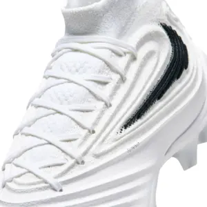Nike Alpha Menace Elite Football Cleats