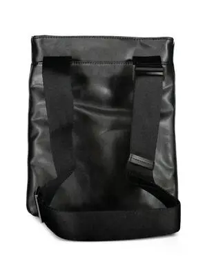Calvin Klein Logo-appliqué Messenger Bag