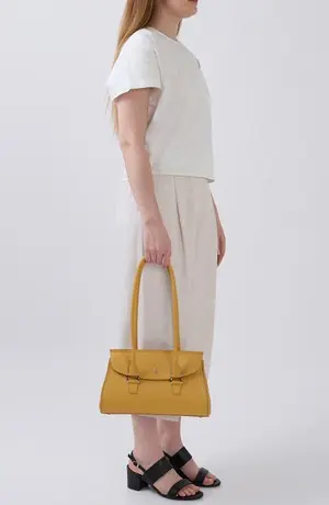 BEHNO Coco Baguette Pebble Leather Shoulder Bag - Bisque