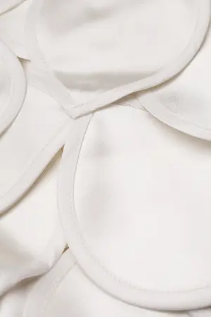 MALVA FLOREA Floral Appliqué Mini Top