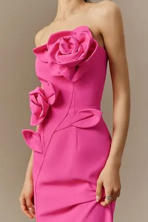 Mac Duggal Crepe Strapless 3d Floral Midi Dress
