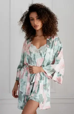 IN BLOOM BY JONQUIL Gracie Lace Trim Satin Robe