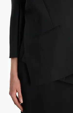 Khaite Palto Asymmetric Wool And Silk Cady Wrap Jacket