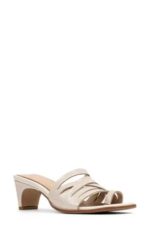 DONALD PLINER Dayvi Toe Loop Sandal - Silver