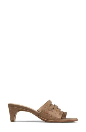 DONALD PLINER Dayvi Toe Loop Sandal - Tobacco