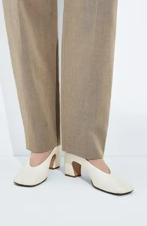 Bottega Veneta Lucy Square-toe Pumps - Alabaster