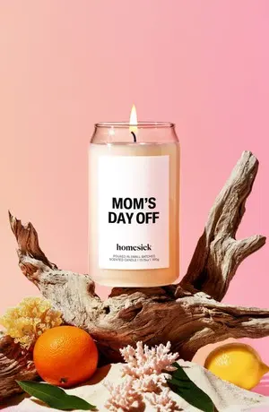HOMESICK Mom's Day Off Scented Candle
