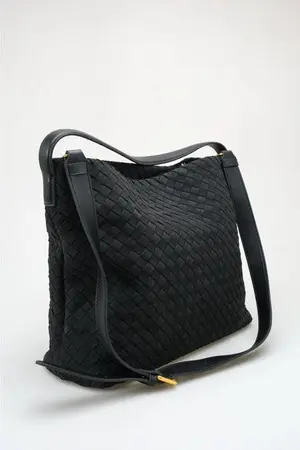 PROLOGUE SHOES Celauna Woven Shoulder Bag - Black
