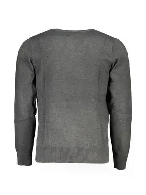 U.S. Grand V-neck Sweater