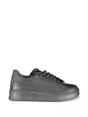 GAELLE PARIS Low-top Faux-leather Sneakers