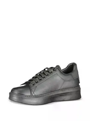 GAELLE PARIS Low-top Faux-leather Sneakers