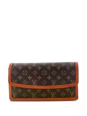 LOUIS VUITTON Dame Pochette Monogram Canvas Gm Clutch Bag - Brown