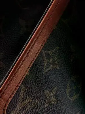 LOUIS VUITTON Dame Pochette Monogram Canvas Gm Clutch Bag - Brown