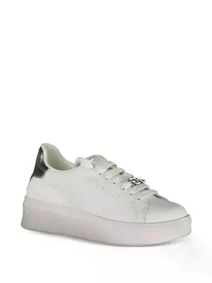 GAELLE PARIS Logo-plaque Sneakers