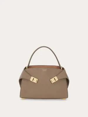 FERRAGAMO Hug Soft Handbag - Beige