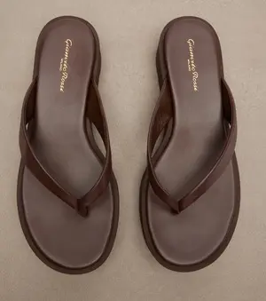GIANVITO ROSSI Leather Platform Thong Sandals - Brown