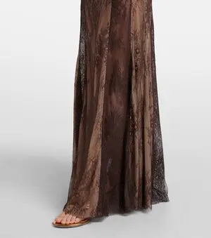BANANHOT Nori Lace Maxi Dress