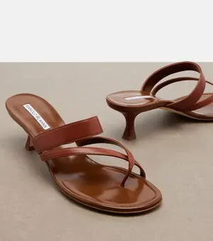 Manolo Blahnik Susa Leather Thong Sandals - Brown