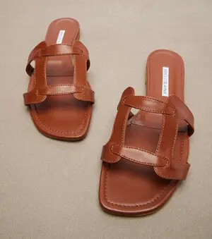 Manolo Blahnik Grellanuflat Leather Sandals - Brown