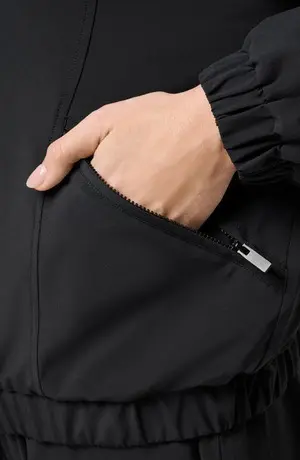 Travis Mathew Breezeblend Tracel Jacket