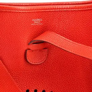 Hermès Evelyne Bag Gen Iii Clemence Pm - Red