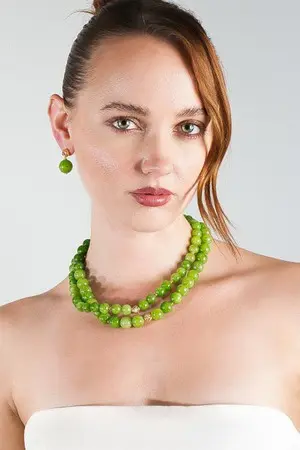 CLASSICHARMS Peridot Bead Choker Necklace